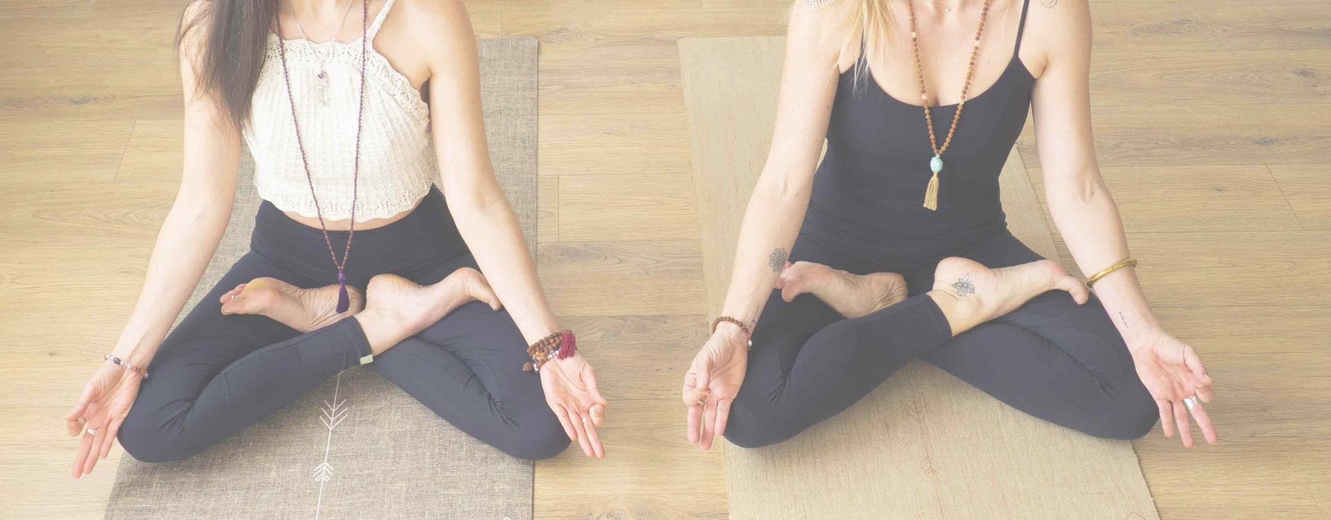 Meditación Con Mudras Indiaveda